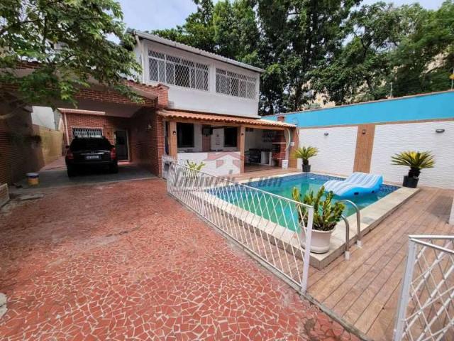 Casa / Sobrado para Venda em Rio de Janeiro/RJ Freguesia Jacarepaguá 6 Quartos