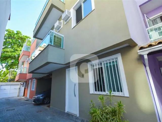 Casa / Sobrado para Venda em Rio de Janeiro/RJ Freguesia Jacarepaguá 3 Quartos
