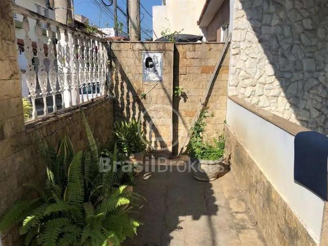 Casa / Sobrado para Venda em Rio de Janeiro/RJ Freguesia Jacarepaguá 3 Quartos