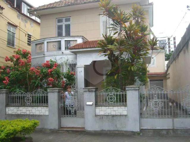 Casa / Sobrado para Venda em Rio de Janeiro/RJ Grajaú 5 Quartos