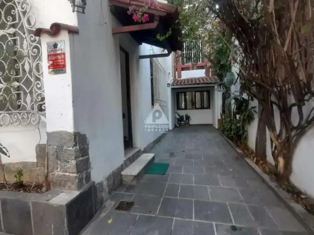 Casa / Sobrado para Venda em Rio de Janeiro/RJ Grajaú 5 Quartos