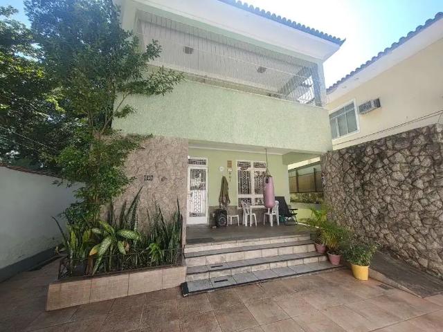 Casa / Sobrado para Venda em Rio de Janeiro/RJ Grajaú 5 Quartos