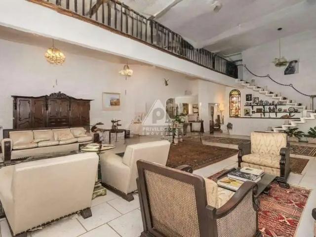Casa / Sobrado para Venda em Rio de Janeiro/RJ Jardim Botânico 5 Quartos