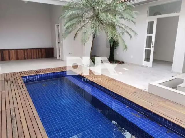 Casa / Sobrado para Venda em Rio de Janeiro/RJ Lagoa 4 Quartos