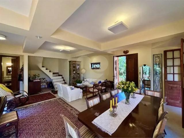 Casa / Sobrado para Venda em Rio de Janeiro/RJ Lagoa 4 Quartos