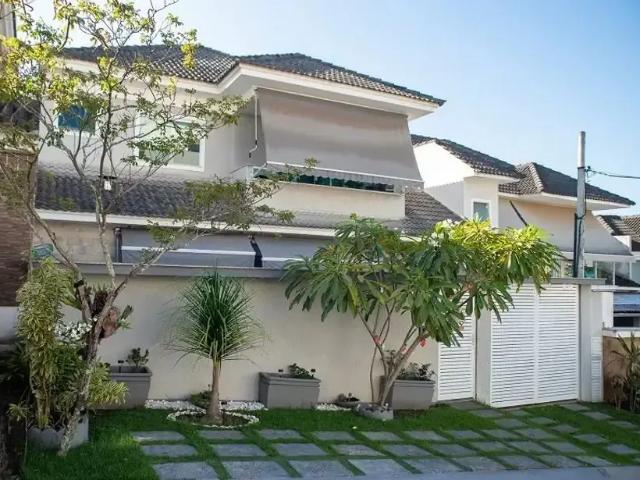 Casa / Sobrado para Venda em Rio de Janeiro/RJ Pechincha 4 Quartos