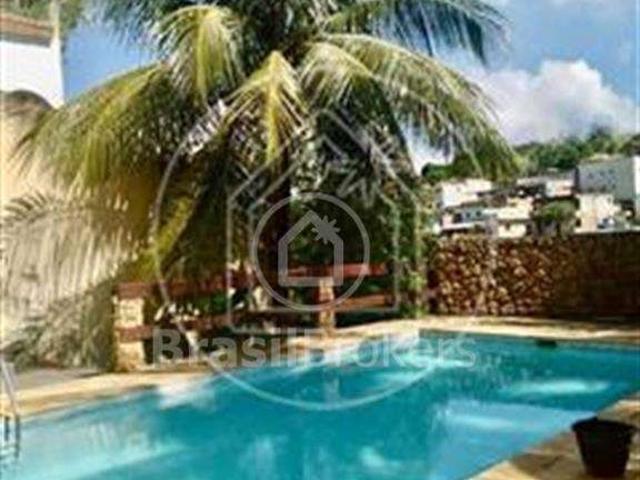 Casa / Sobrado para Venda em Rio de Janeiro/RJ Pitangueiras 3 Quartos