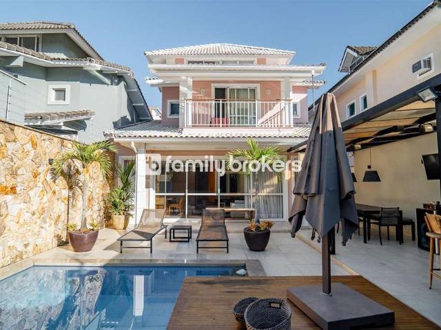 Casa / Sobrado para Venda em Rio de Janeiro/RJ Recreio dos Bandeirantes 5 Quartos