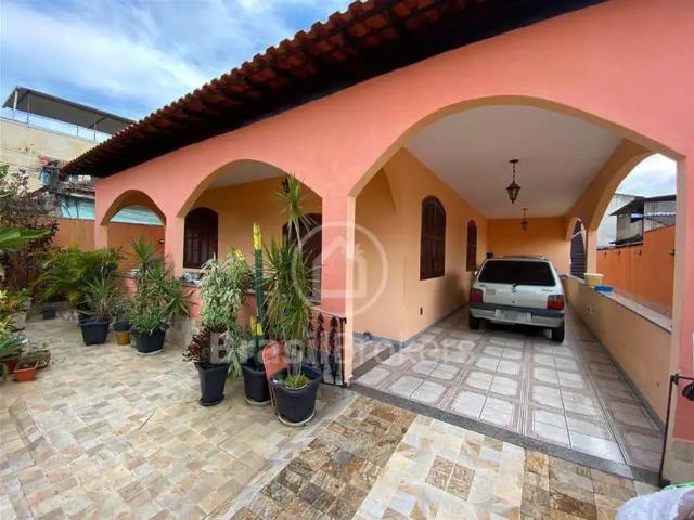 Casa / Sobrado para Venda em Rio de Janeiro/RJ Realengo 4 Quartos