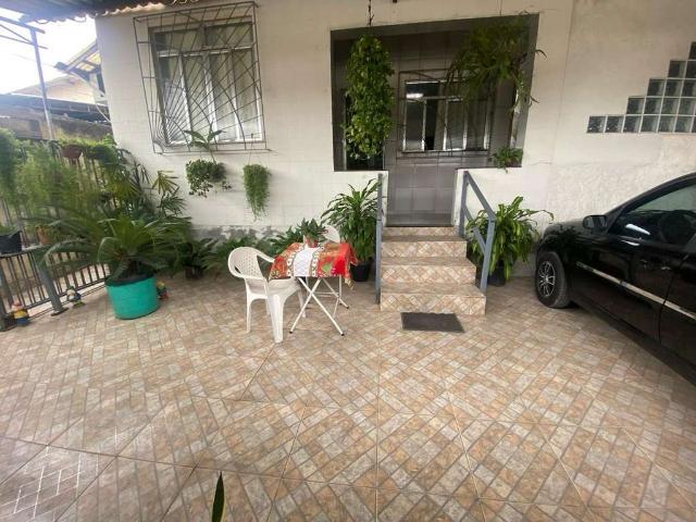 Casa / Sobrado para Venda em Rio de Janeiro/RJ Rocha Miranda 2 Quartos
