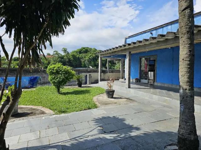 Casa / Sobrado para Venda em Rio de Janeiro/RJ Santíssimo 4 Quartos