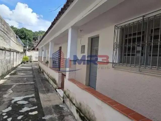 Casa / Sobrado para Venda em Rio de Janeiro/RJ Tanque 2 Quartos