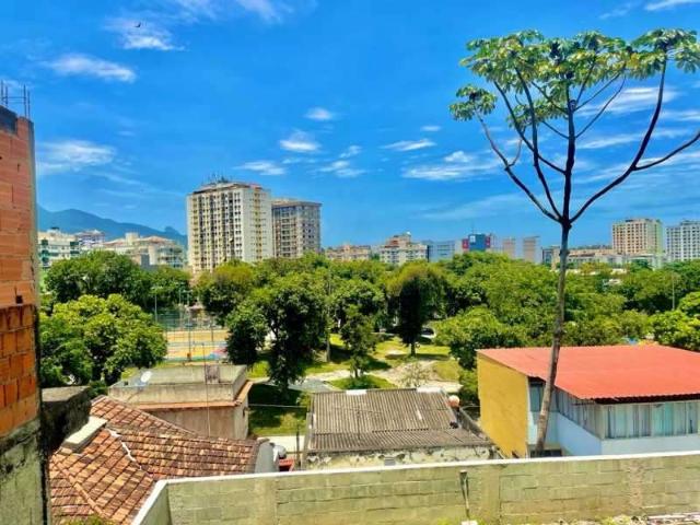 Casa / Sobrado para Venda em Rio de Janeiro/RJ Tanque 3 Quartos