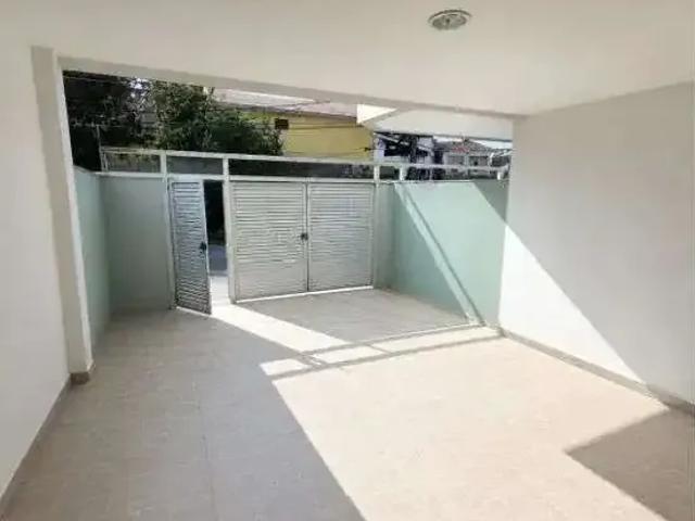 Casa / Sobrado para Venda em Rio de Janeiro/RJ Tanque 3 Quartos