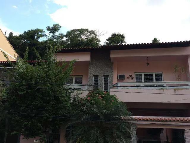 Casa / Sobrado para Venda em Rio de Janeiro/RJ Vila Valqueire 4 Quartos