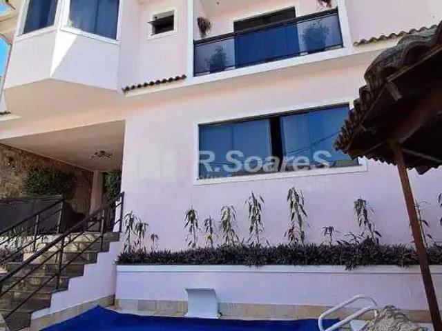 Casa / Sobrado para Venda em Rio de Janeiro/RJ Vila Valqueire 5 Quartos