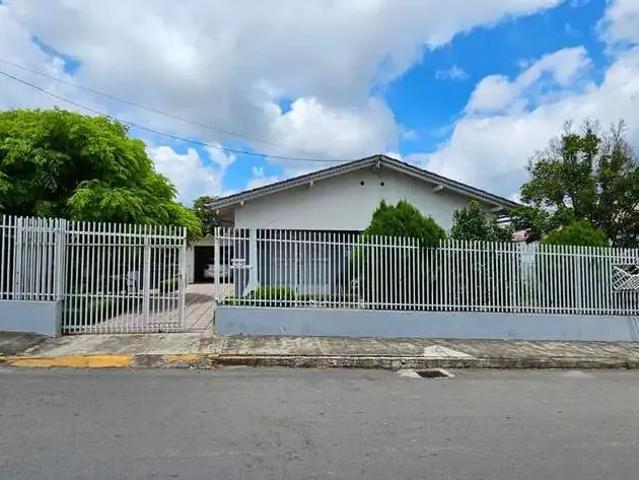 Casa / Sobrado para Venda em Rio Negrinho/SC Ceramarte 3 Quartos