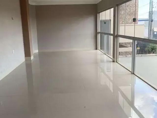 Casa / Sobrado para Venda em Rio Verde/GO Residencial Interlagos 3 Quartos