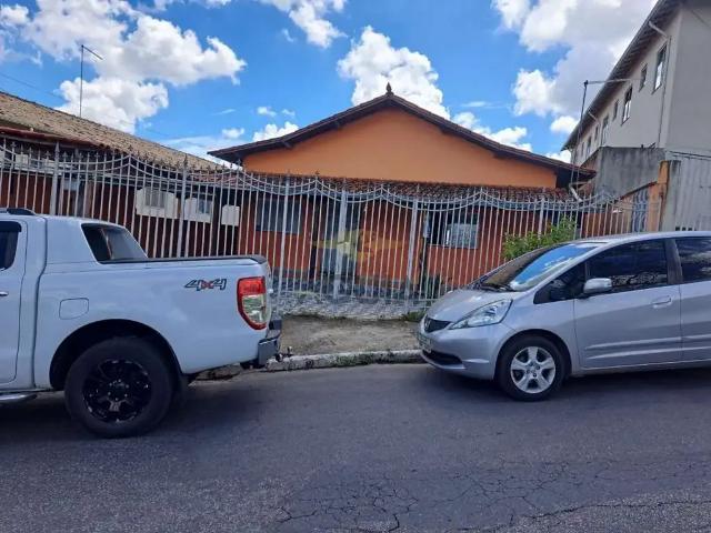 Casa / Sobrado para Venda em Ribeirão das Neves/MG São Pedro 5 Quartos