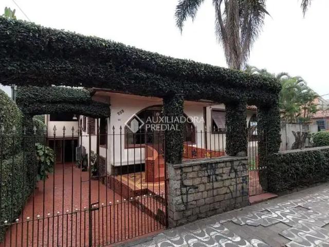Casa / Sobrado para Venda em Ribeirão Pires/SP Centro 4 Quartos