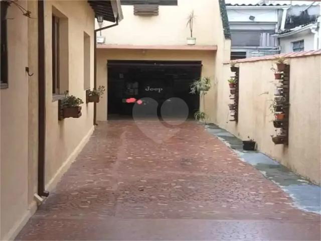 Casa / Sobrado para Venda em Ribeirão Pires/SP Centro 2 Quartos