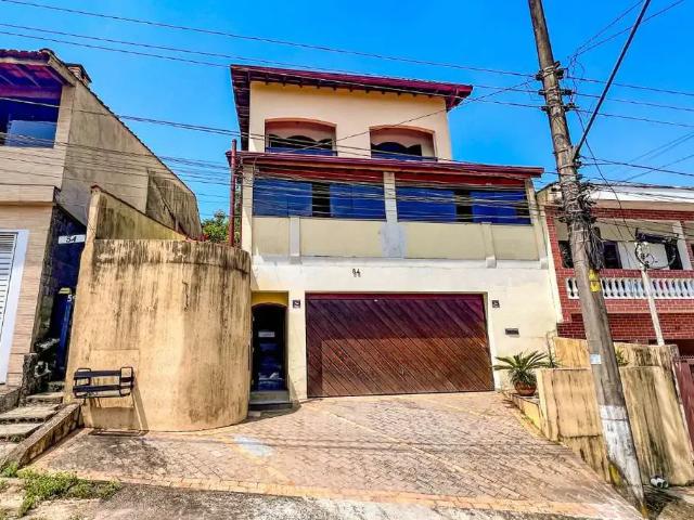 Casa / Sobrado para Venda em Ribeirão Pires/SP Centro Alto 4 Quartos