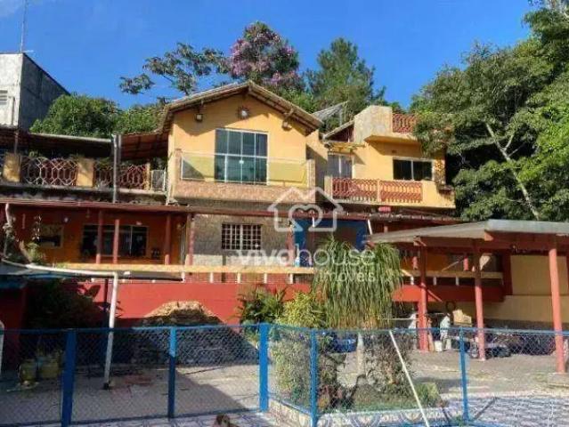 Casa / Sobrado para Venda em Ribeirão Pires/SP Represa 4 Quartos