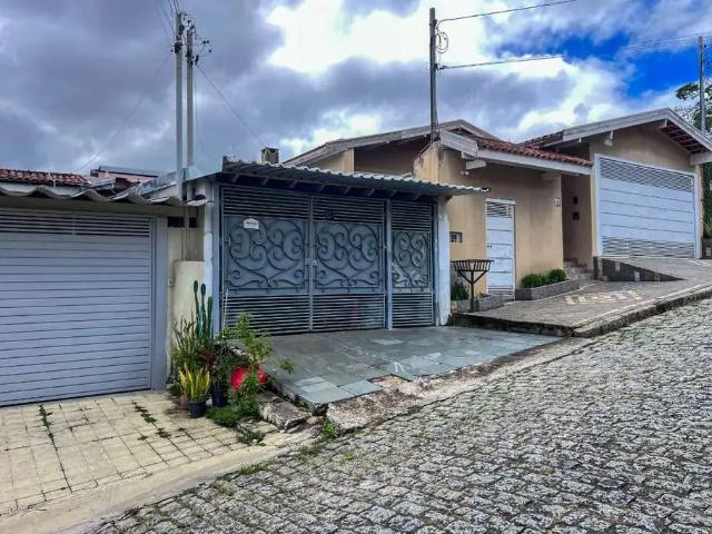 Casa / Sobrado para Venda em Ribeirão Pires/SP Suíssa 3 Quartos