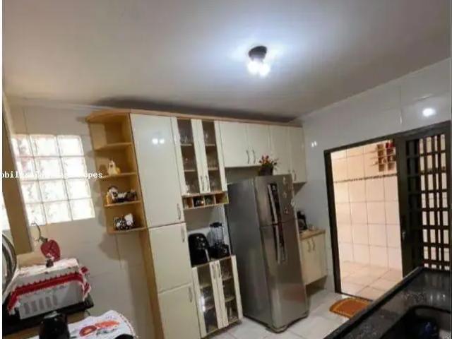 Casa / Sobrado para Venda em Ribeirão Preto/SP Adelino Simioni 3 Quartos