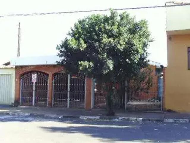 Casa / Sobrado para Venda em Ribeirão Preto/SP Adelino Simioni 3 Quartos