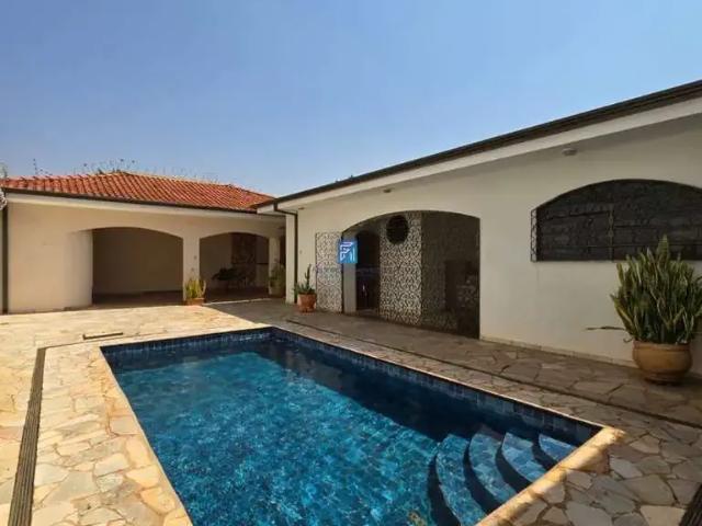 Casa / Sobrado para Venda em Ribeirão Preto/SP Alto da Boa Vista 4 Quartos