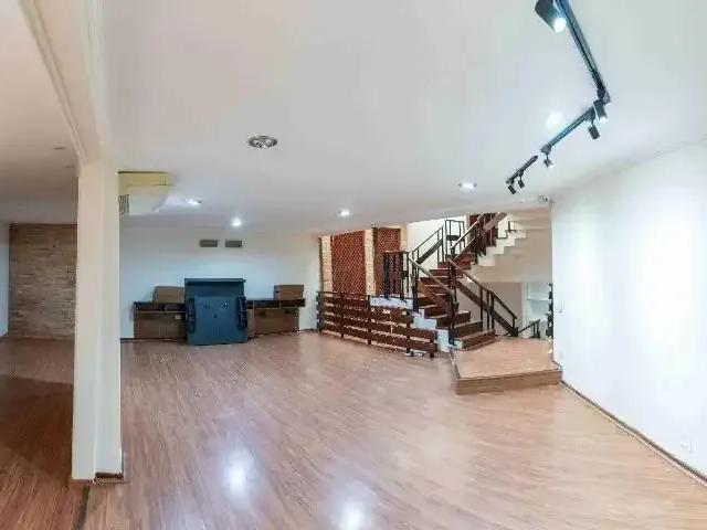 Casa / Sobrado para Venda em Ribeirão Preto/SP Alto da Boa Vista 4 Quartos