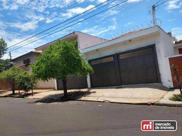 Casa / Sobrado para Venda em Ribeirão Preto/SP Alto da Boa Vista 5 Quartos