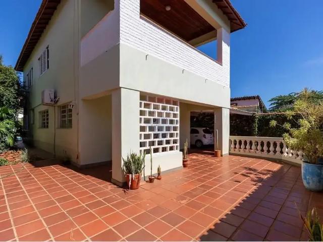 Casa / Sobrado para Venda em Ribeirão Preto/SP Alto da Boa Vista 5 Quartos