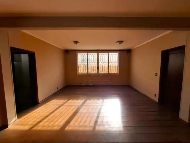 Casa / Sobrado para Venda em Ribeirão Preto/SP Alto da Boa Vista 5 Quartos