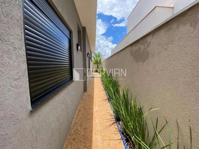Casa / Sobrado para Venda em Ribeirão Preto/SP Bonfim Paulista 3 Quartos