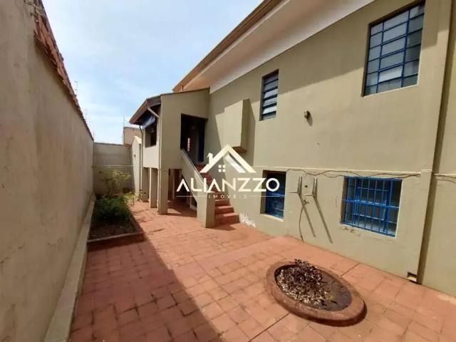 Casa / Sobrado para Venda em Ribeirão Preto/SP Centro 4 Quartos