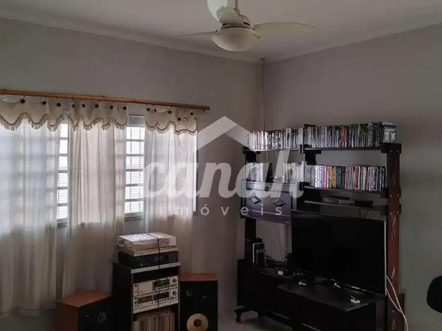 Casa / Sobrado para Venda em Ribeirão Preto/SP Centro 4 Quartos