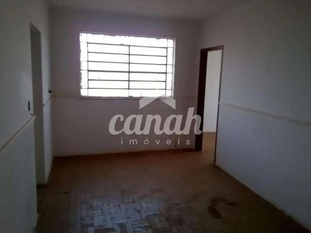 Casa / Sobrado para Venda em Ribeirão Preto/SP Centro 5 Quartos