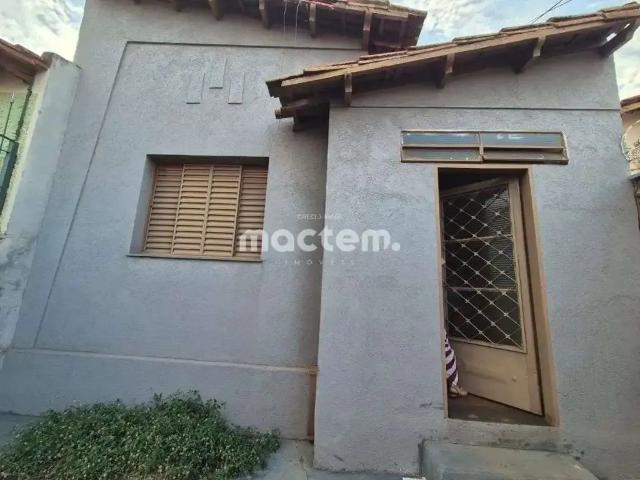 Casa / Sobrado para Venda em Ribeirão Preto/SP Centro 2 Quartos