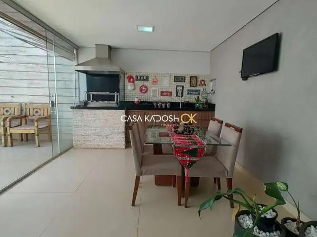 Casa / Sobrado para Venda em Ribeirão Preto/SP Centro 3 Quartos