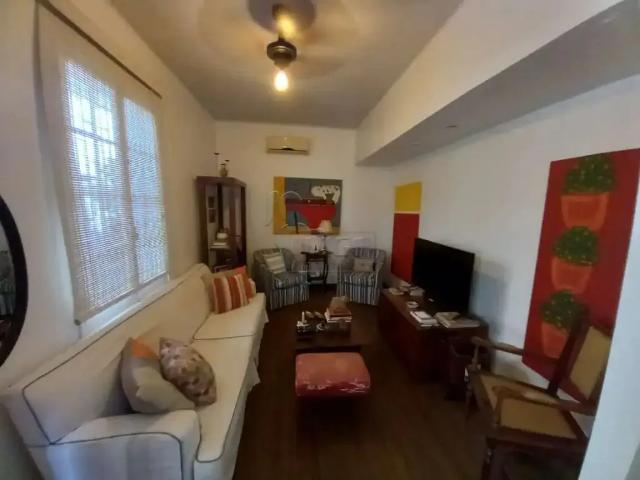 Casa / Sobrado para Venda em Ribeirão Preto/SP Centro 3 Quartos