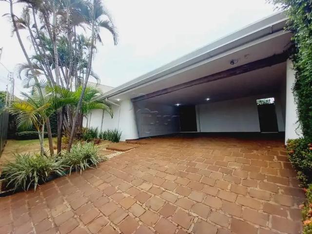 Casa / Sobrado para Venda em Ribeirão Preto/SP Centro 3 Quartos