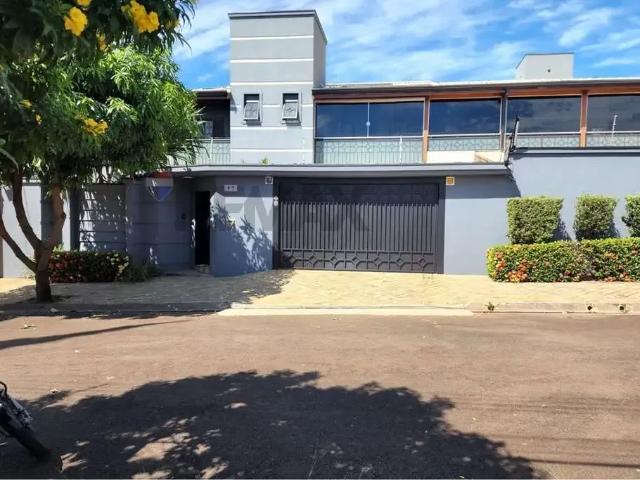 Casa / Sobrado para Venda em Ribeirão Preto/SP City Ribeirão 3 Quartos
