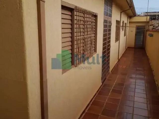 Casa / Sobrado para Venda em Ribeirão Preto/SP Condomínio Itamaraty 3 Quartos