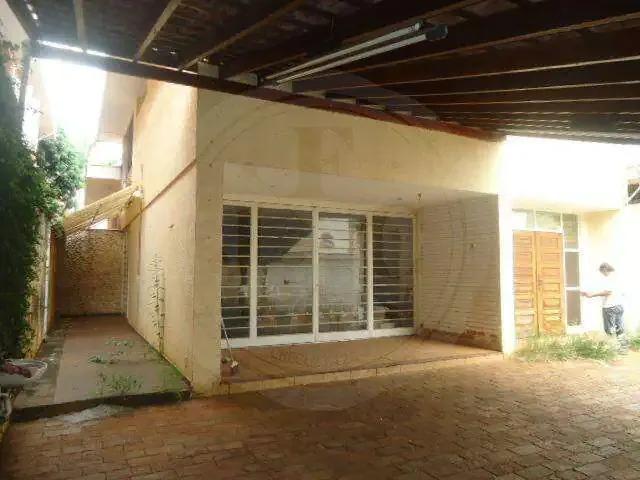 Casa / Sobrado para Venda em Ribeirão Preto/SP Jardim América 4 Quartos