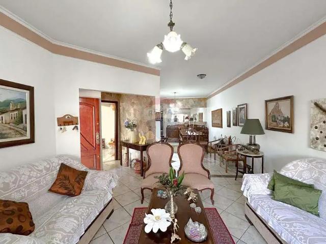 Casa / Sobrado para Venda em Ribeirão Preto/SP Jardim Califórnia 3 Quartos