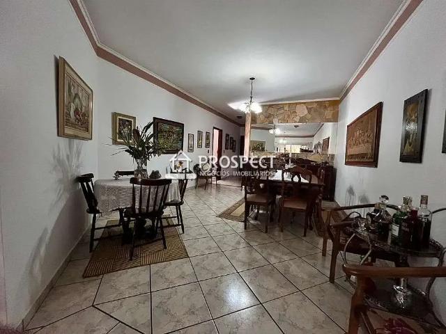 Casa / Sobrado para Venda em Ribeirão Preto/SP Jardim Califórnia 3 Quartos
