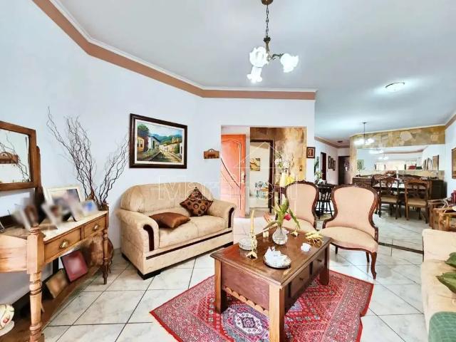 Casa / Sobrado para Venda em Ribeirão Preto/SP Jardim Califórnia 3 Quartos