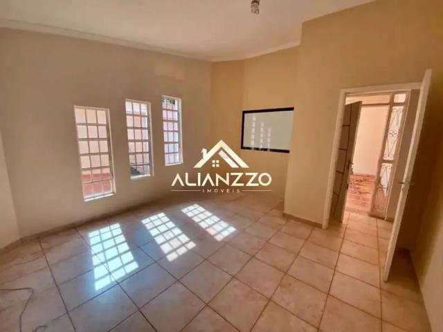 Casa / Sobrado para Venda em Ribeirão Preto/SP Jardim Califórnia 3 Quartos